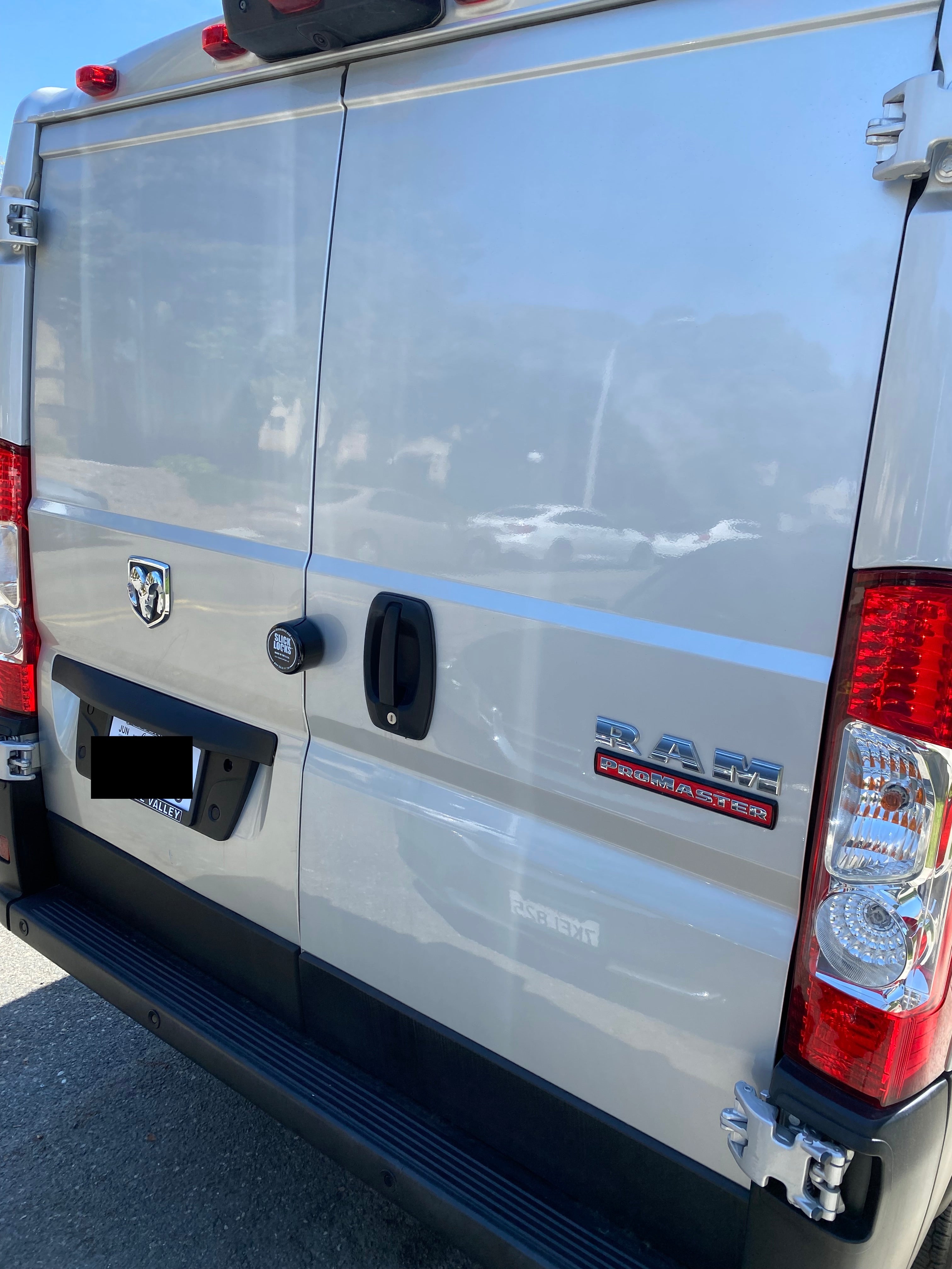 Juan F - RAM ProMaster 2500 | Upfit Supply