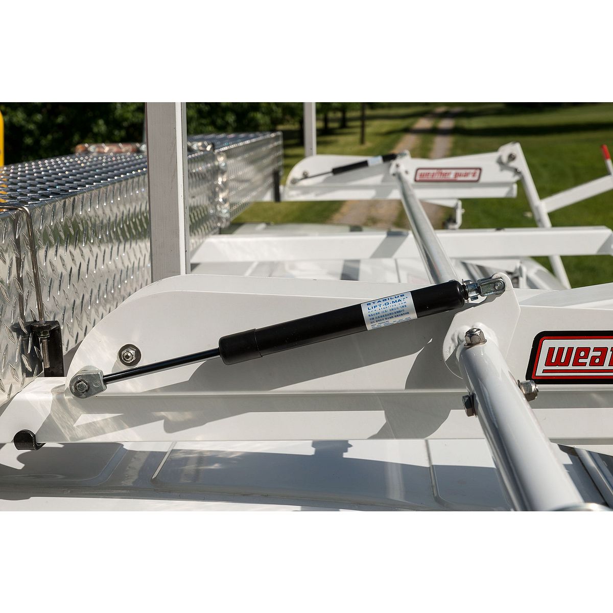 EZGLIDE2 Drop-Down Ladder Rack Kit for Knapheide KUV Service Bodies ...