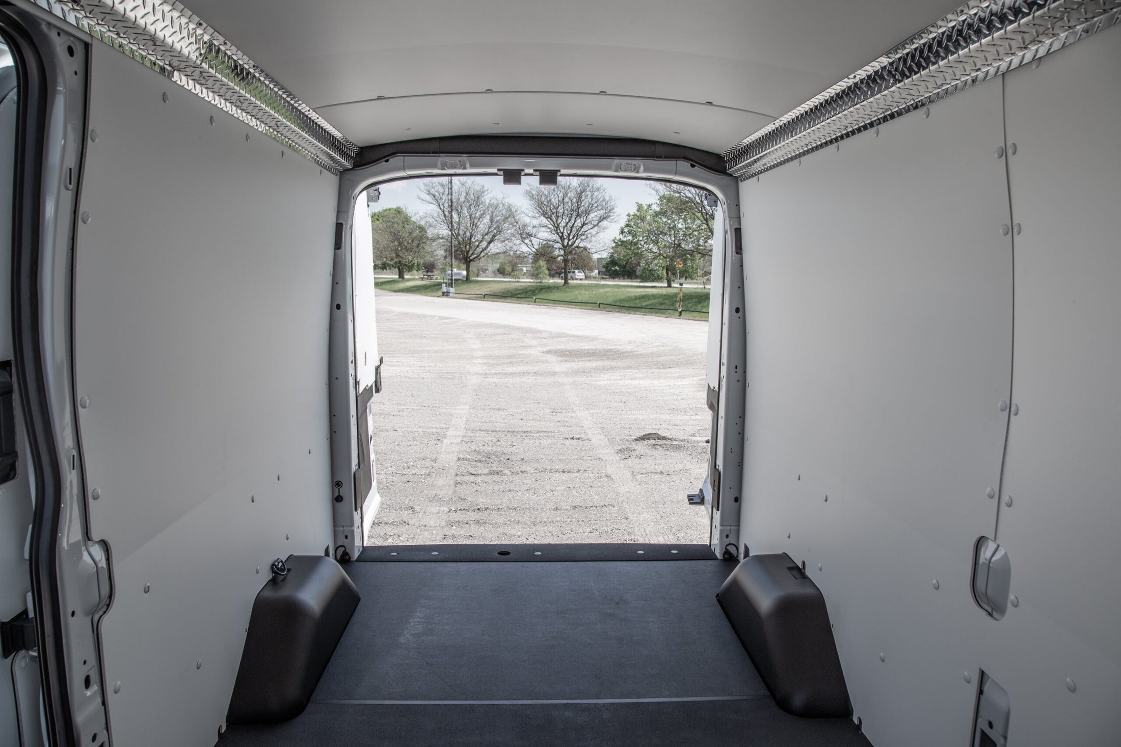 Legend DuraTherm Insulated Wall Liner Kit – Fits Ford Transit Cargo ...